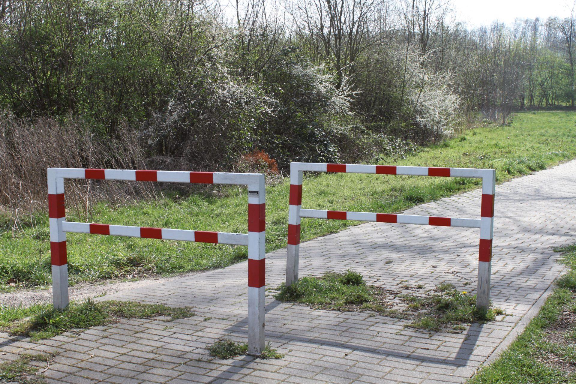Pfosten & Stadtmobiliar für Straßen und Grundstücke - Ernst B. Gausmann ...